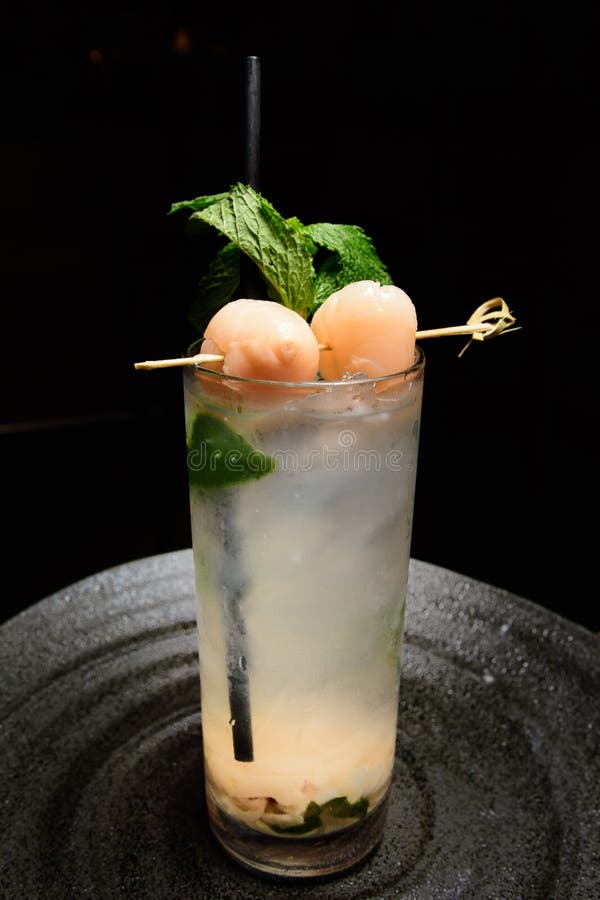 Lychee mojito cocktail stock image. Image of refreshing - 95776199
