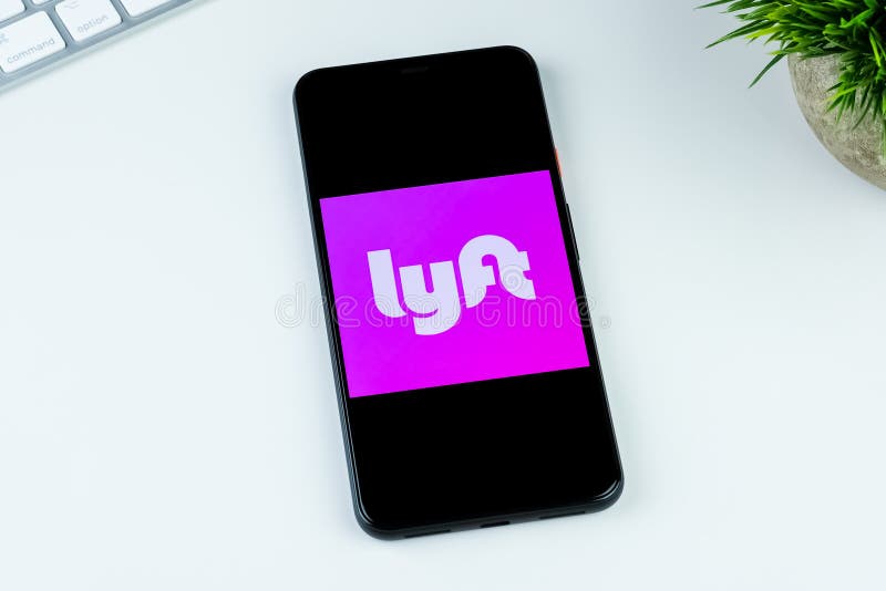 Lyft logo editorial stock image. Image of limosine, phone - 94144169