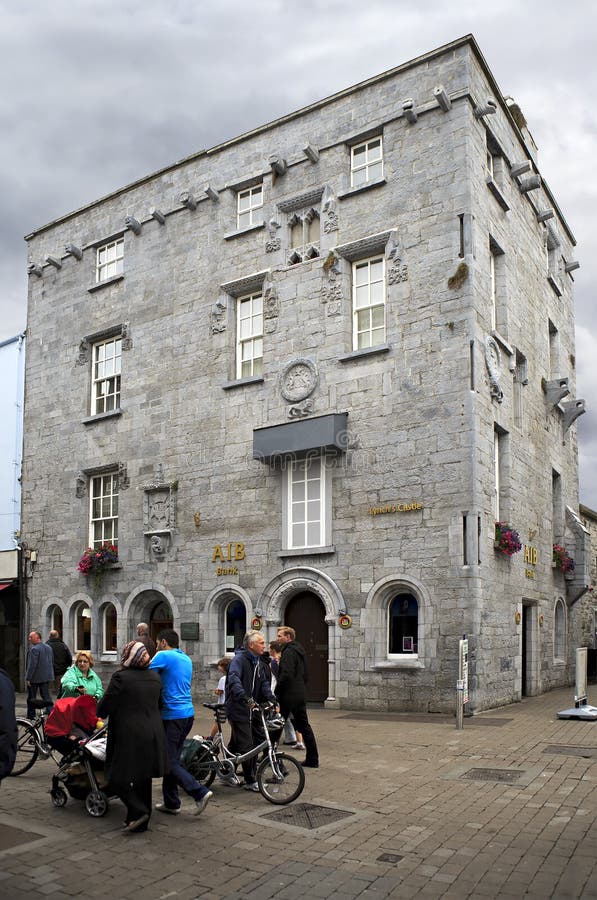Lynchs Castle in Galway editorial photo. Image of travel - 50403366