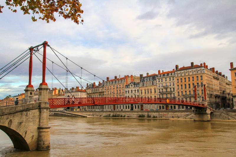 Vue Panoramique De Lyon, De Fleuve De Saone Et De Fourviere Photo stock ...
