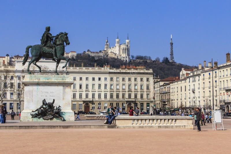 Lyon, Frankrijk. redactionele foto. Image of vierkant - 39560916
