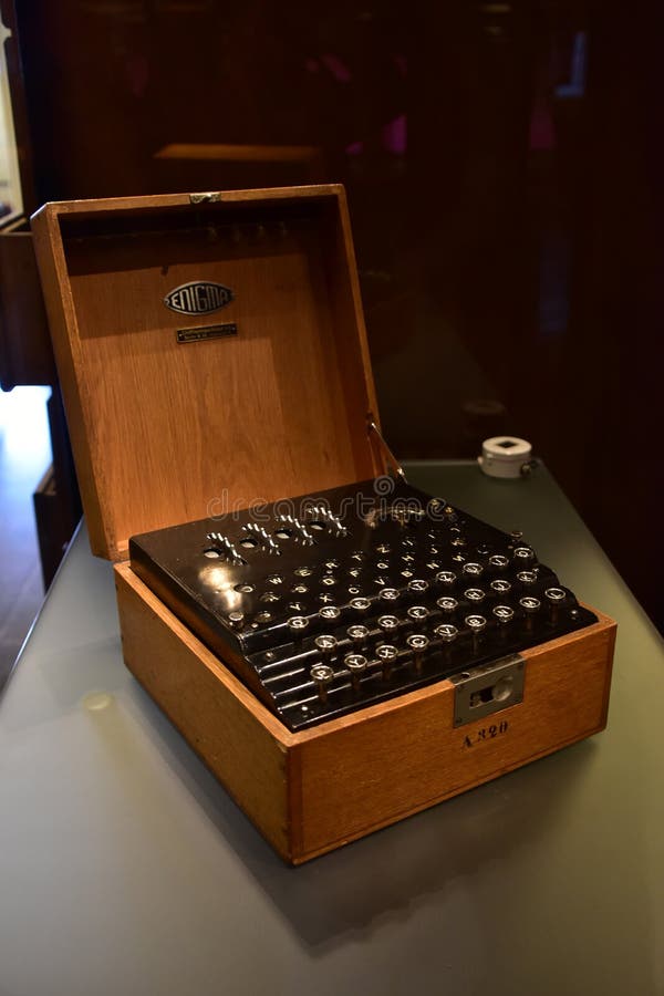Máquina Da Criptografia De Enigma Do Alemão De WWII Fotografia ...
