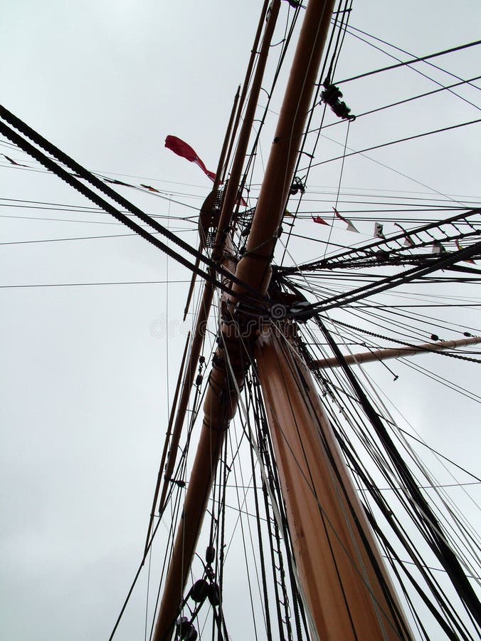 Mástil Y Aparejo En El Barco De Vela Foto de archivo - Imagen de ...