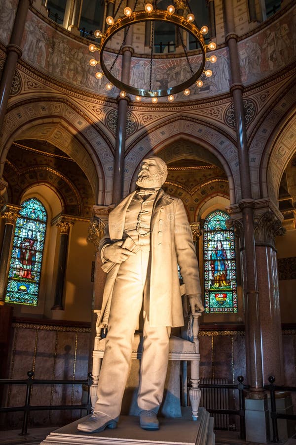 Mémorial De James a Garfield Memorial Statue Photo stock éditorial ...
