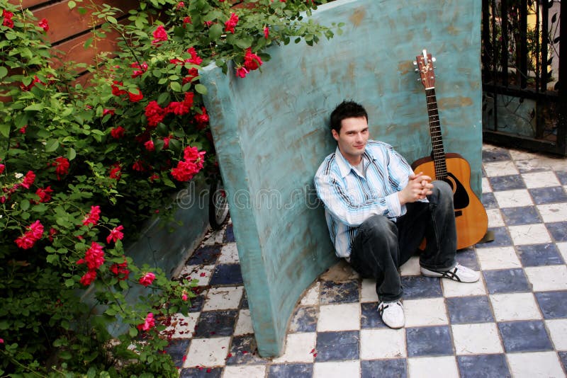 Músico imagen de archivo. Imagen de bueno, lifestyle, feliz - 857359