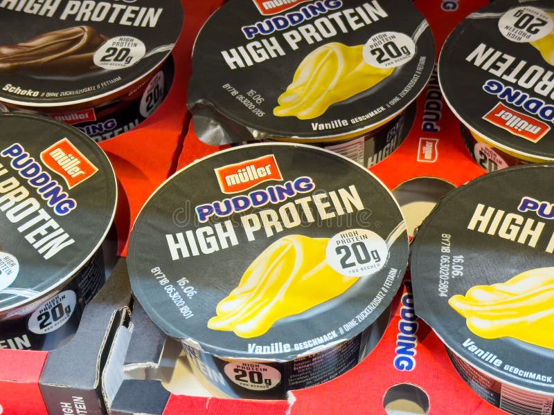 MÃ¼ller High Protein Vanilla Pudding Cup Display Editorial Image ...