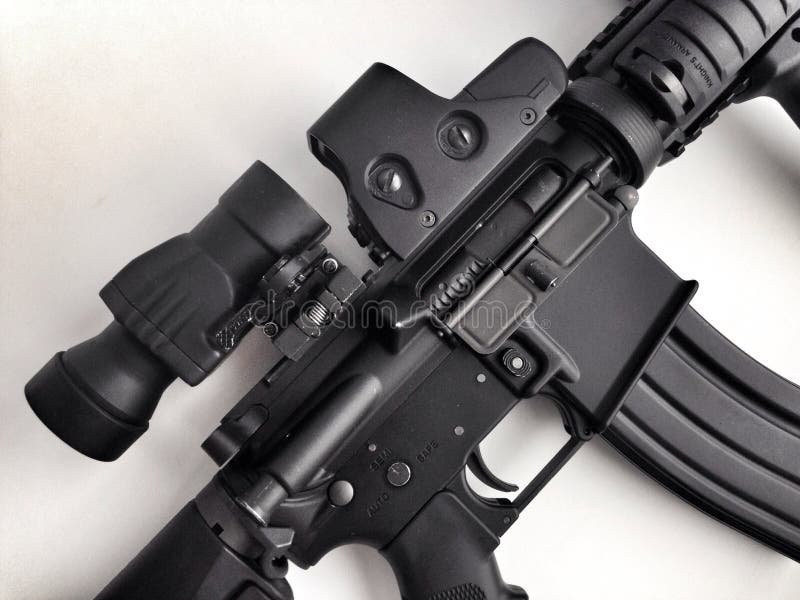 M4A1 carbine editorial photography. Image of eotech, holographic - 46630022