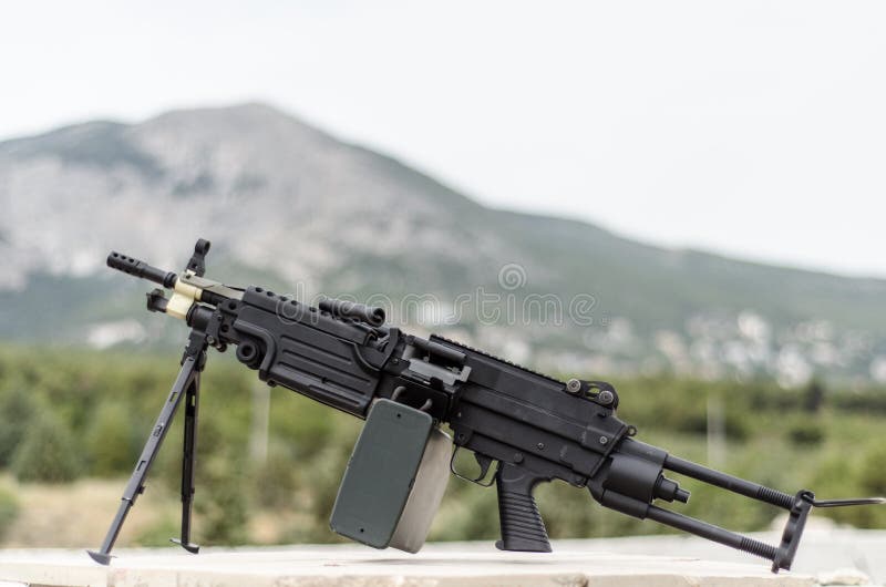 M249 Minimi Light Machine Gun Stock Photo - Image of iraq, m249: 73788142