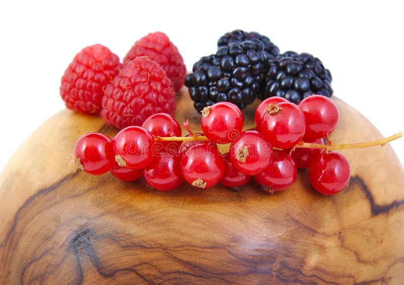 Mûres, Groseilles Rouges Et Framboises Sur a Image stock - Image du ...