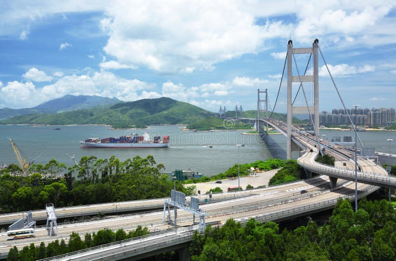 Tsing Ma Bridge in Hong Kong Stock Afbeelding - Image of snelheid, brug ...