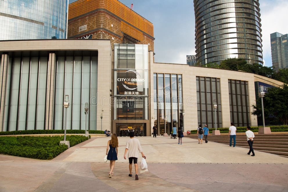 MACAO - 29 OCT: City of Dreams in Macao on 29 October 2016 Editorial ...