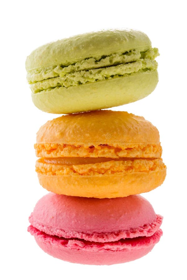 Macarons Op Witte Achtergrond Wordt Geïsoleerd Die Stock Afbeelding ...