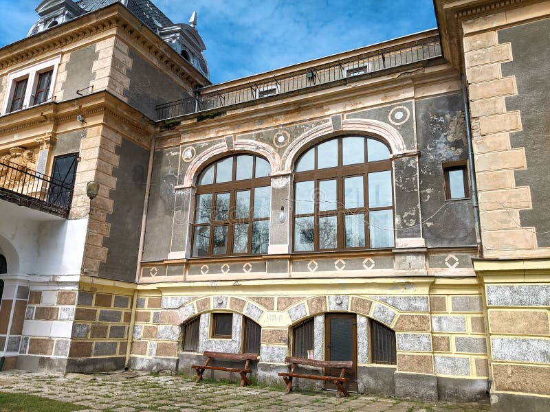 Macea Castle or Csernovics Castle - Dendrological Park Macea Arad, Arad ...