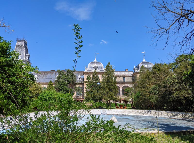 Macea Castle or Csernovics Castle - Dendrological Park Macea Arad, Arad ...