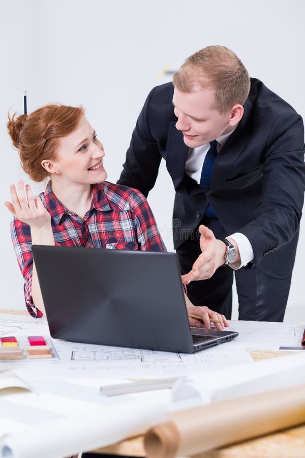 Mach weiter so stockfoto. Bild von platz, frau, direktor - 73970808