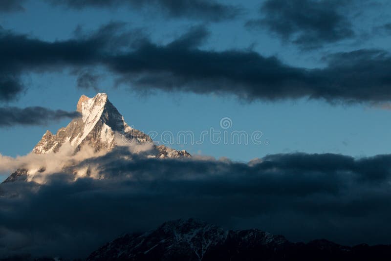 Machhapuchhre Himal stock image. Image of scenic, pokhara - 10331423