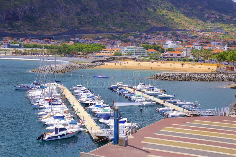 Machico Plaża, Madera, Portugalia Zdjęcie Stock Editorial - Obraz ...