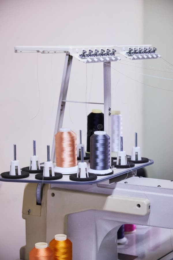 Machine Compacte De Broderie De 12 Aiguilles Broderie Industrielle ...