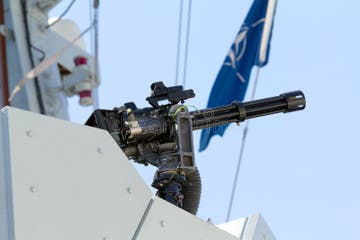 Machine gun on a ship stock image. Image of metal, weapon - 23903527