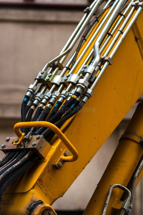 Machine industrielle photo stock. Image du tuyau, robot - 24135268