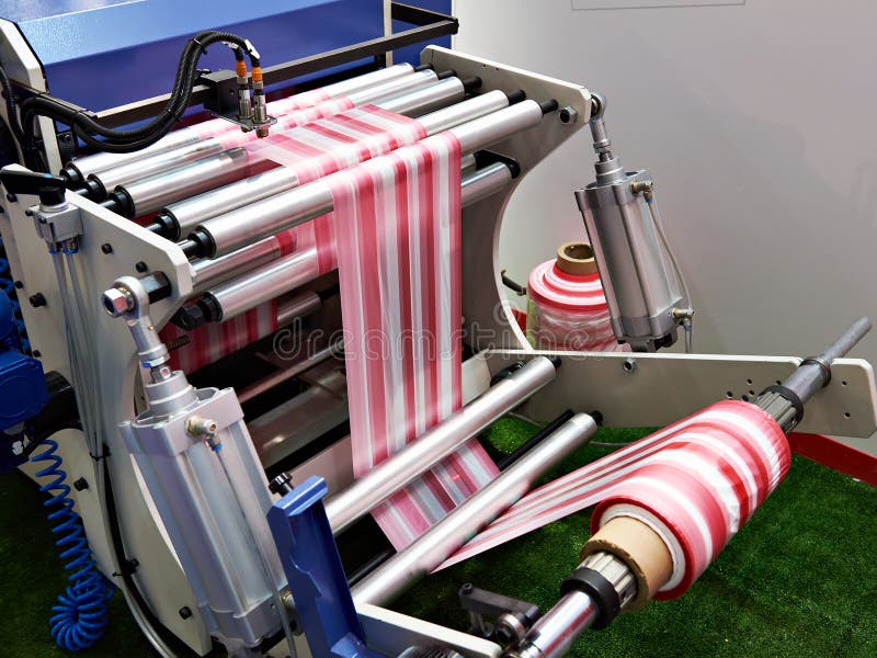 Machine Pour Fabriquer Des Sachets En Plastique Photo stock - Image du ...