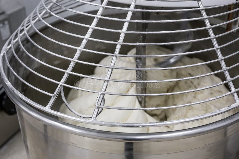 Machine Pour Malaxer Le Pain Image stock - Image du pain, technologie ...