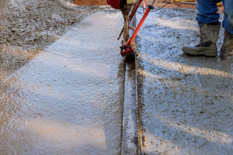 This Machine is Used To Align a Fresh Concrete Compacted Layer on Top ...