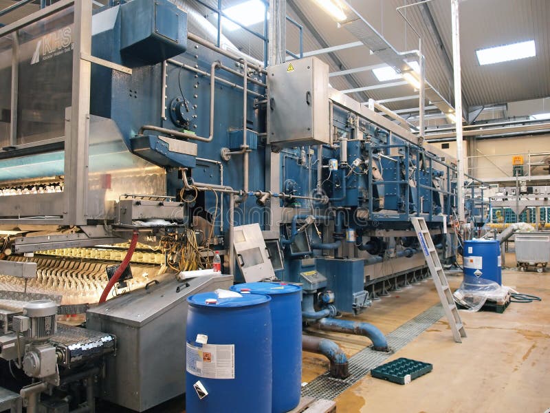 Machines in Een Moderne Fabriek Stock Foto - Image of staal, controle ...