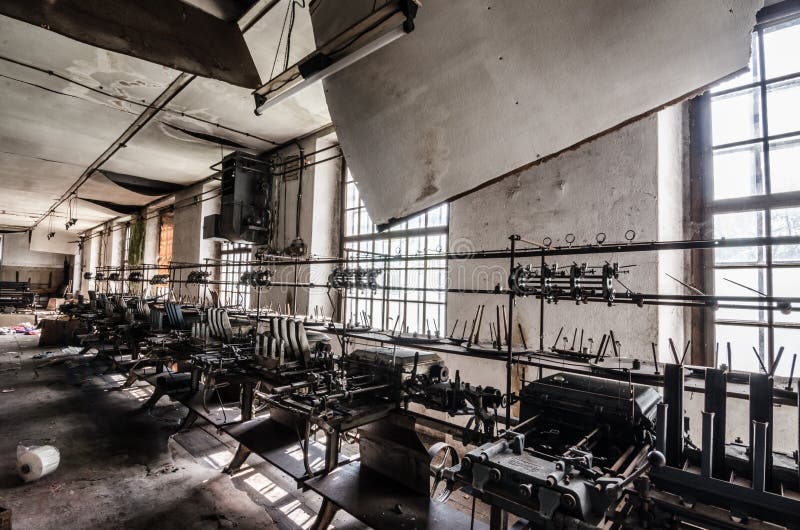 Machines in Hall of Spinning Editorial Photo - Image of expire, room ...