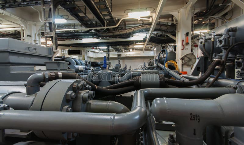 L'espace De Salle Des Machines Du Navire (bateau) Photo stock - Image ...