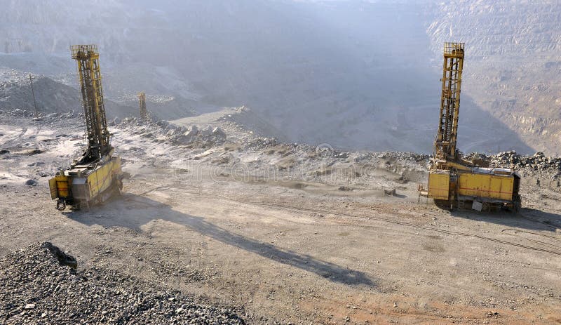 Machines-outils de burin image stock. Image du burin - 38888125