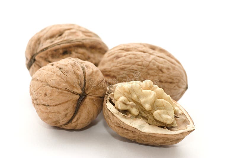 Macro Di Noci E Gheriglio Di Noce Immagine Stock - Immagine di duro ...