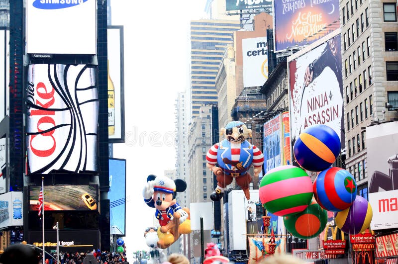 JoJo s Circus Balloon editorial stock image. Image of manhattan - 7243034