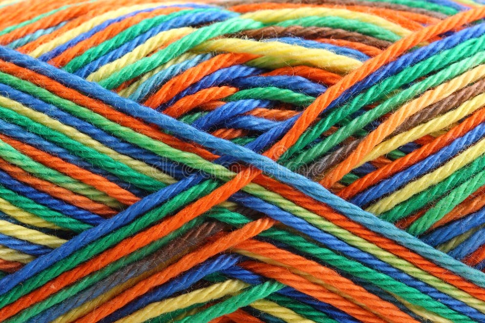 Madeja De Hilos Multicolores Imagen de archivo - Imagen de cuerda ...