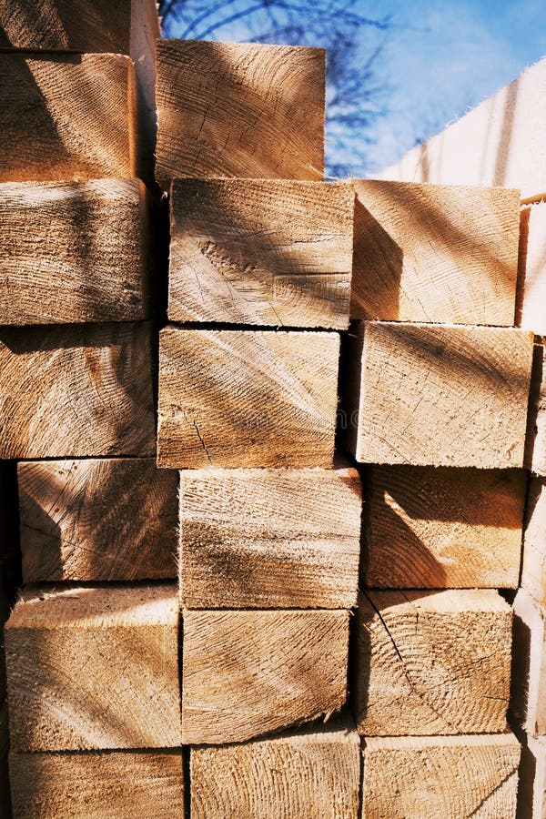 Fondo De La Madera Apilada Cortada En Madera Ajustada Imagen de archivo ...