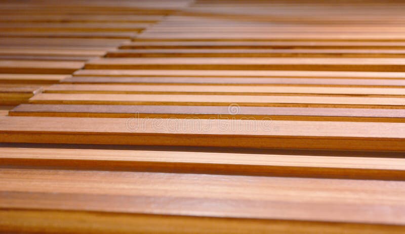 Piso de madera artificial imagen de archivo. Imagen de suelo - 142696547