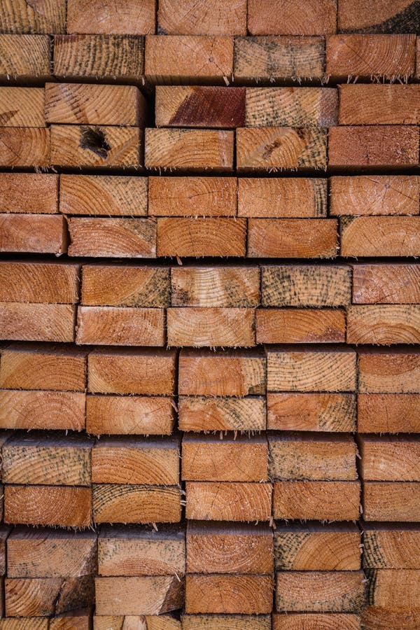 Madera De Madera Apilada Del Pino Imagen de archivo - Imagen de pila ...