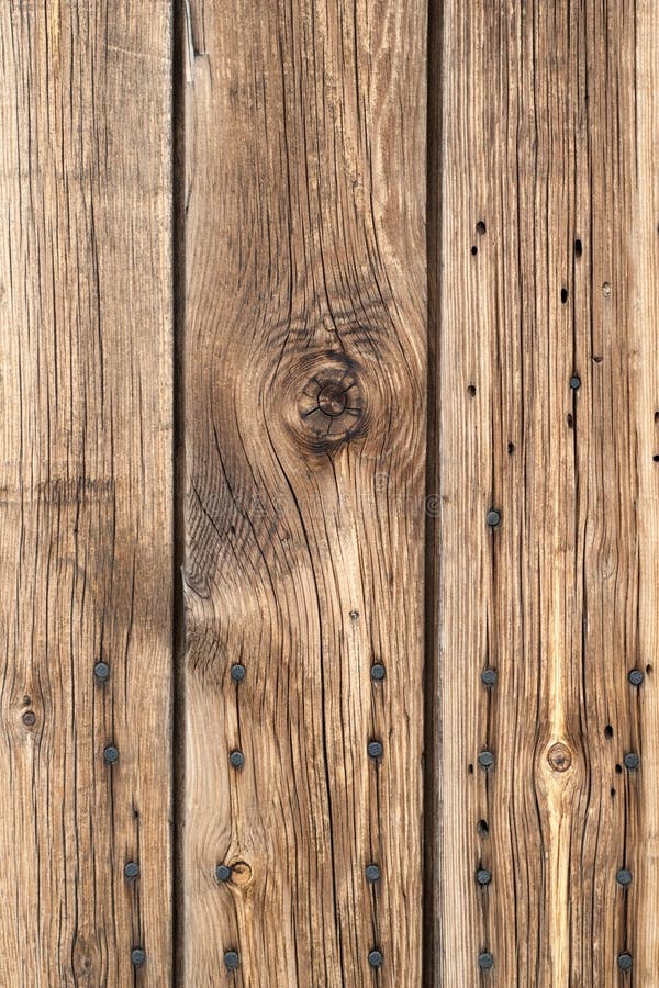 Madera Envejecida Con Los Clavos Oxidados Foto de archivo - Imagen de ...