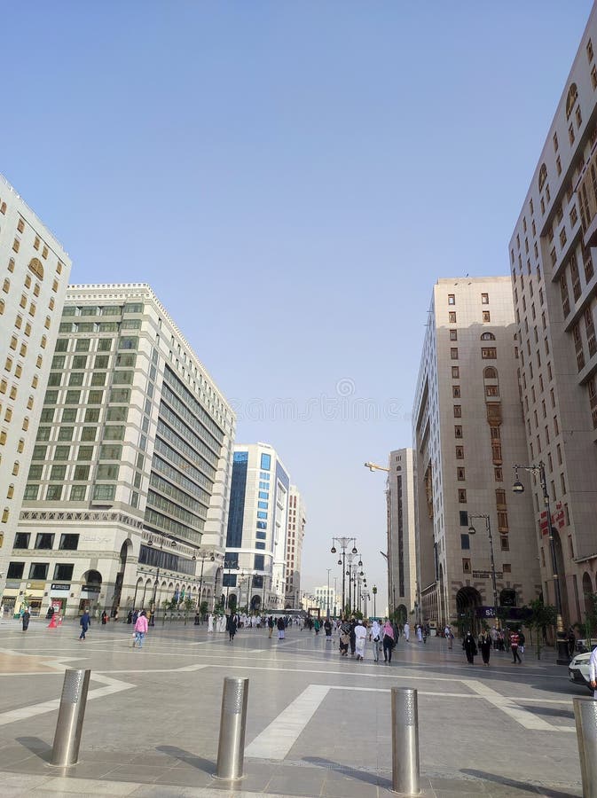 Madinah Street View editorial photo. Image of downtown - 263469561
