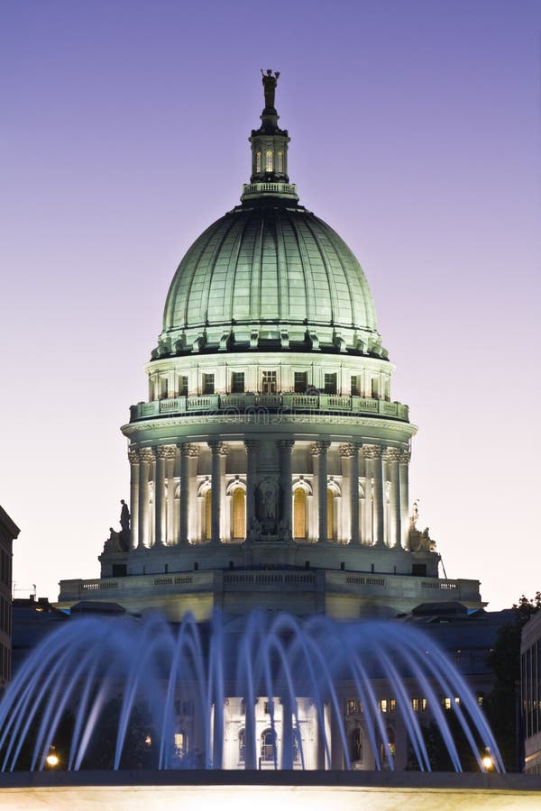Madison, Wisconsin - Capitolio Del Estado Foto de archivo - Imagen de ...