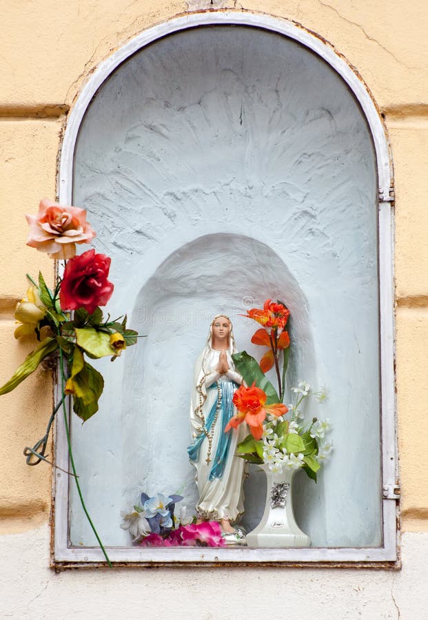Madonna statue stock photo. Image of prayer, mother, jesus - 21564704