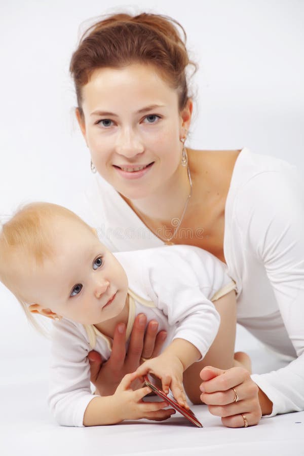 Madre con el bebé foto de archivo. Imagen de familia - 24939670