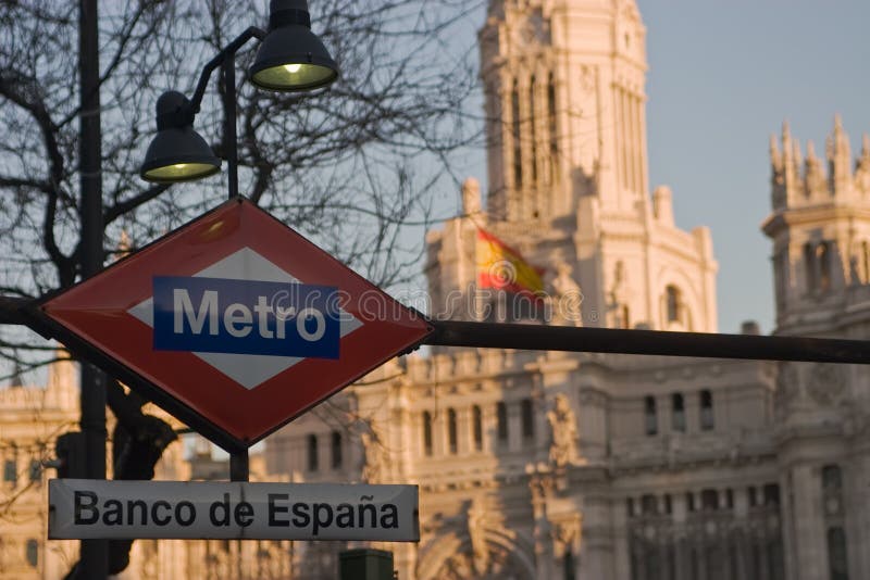 Madrid Metro Sign editorial photo. Image of subway, capitol - 3870701