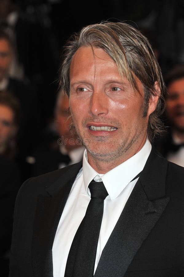 Mads Mikkelsen editorial image. Image of cannes, paul - 25275885