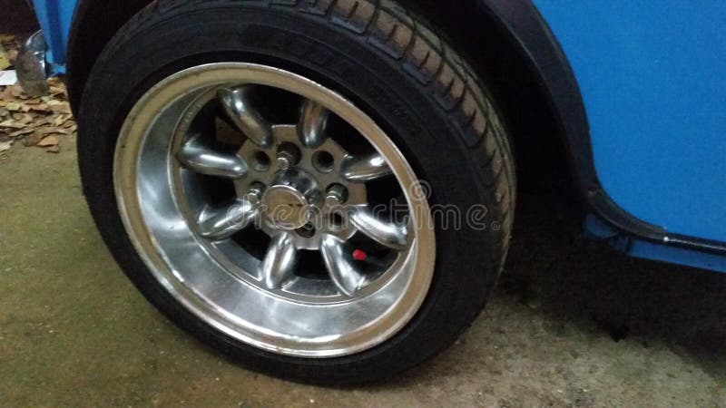 Mag wheels on car editorial photo. Image of wheel, wheels - 184913821
