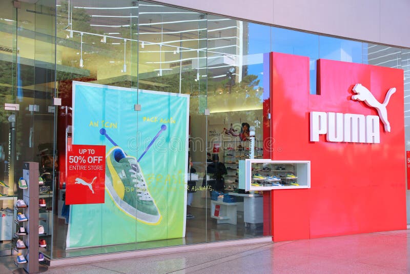 Magasin de puma image stock éditorial. Image du marque - 46503154