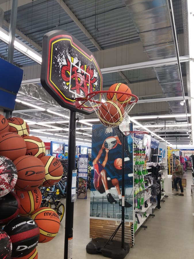 Magasin De Sports De Sportmaster Photo éditorial - Image du logo ...