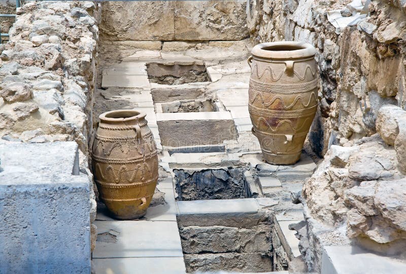 Magazine of Giant Minoan Pithoi in Knossos,Crete Stock Image - Image of ...