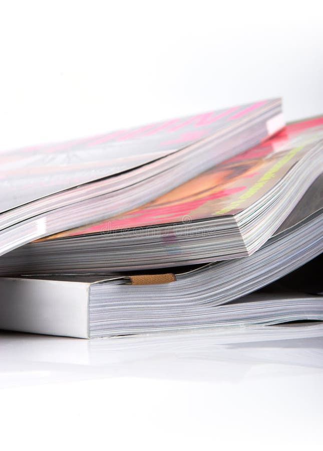 Magazine en papier glacé image stock. Image du édité, nouvelles - 5083549