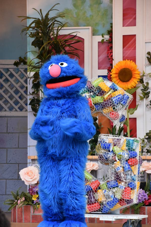 The Magic of Art Show at Sesame Place Editorial Photo - Image of ...